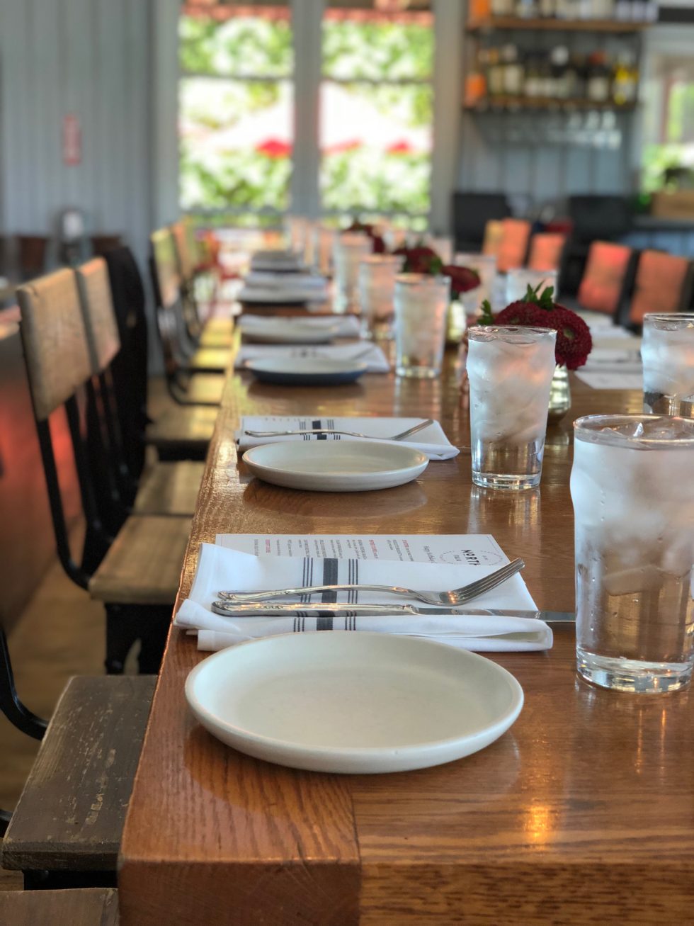 Restaurant Entertaining: How to Personalize Your Event - to have + to host