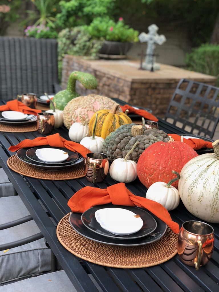 How to Create the Easiest All-Pumpkin Fall Tablescape - to have + to host