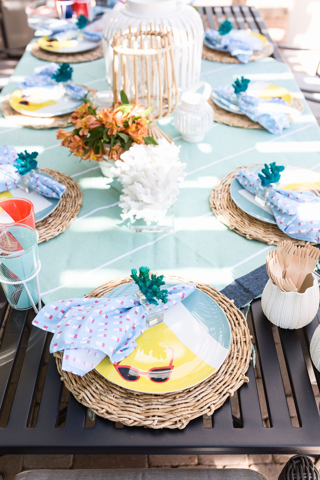 Poolside Entertaining: Summer Patio Ideas - to have + to host