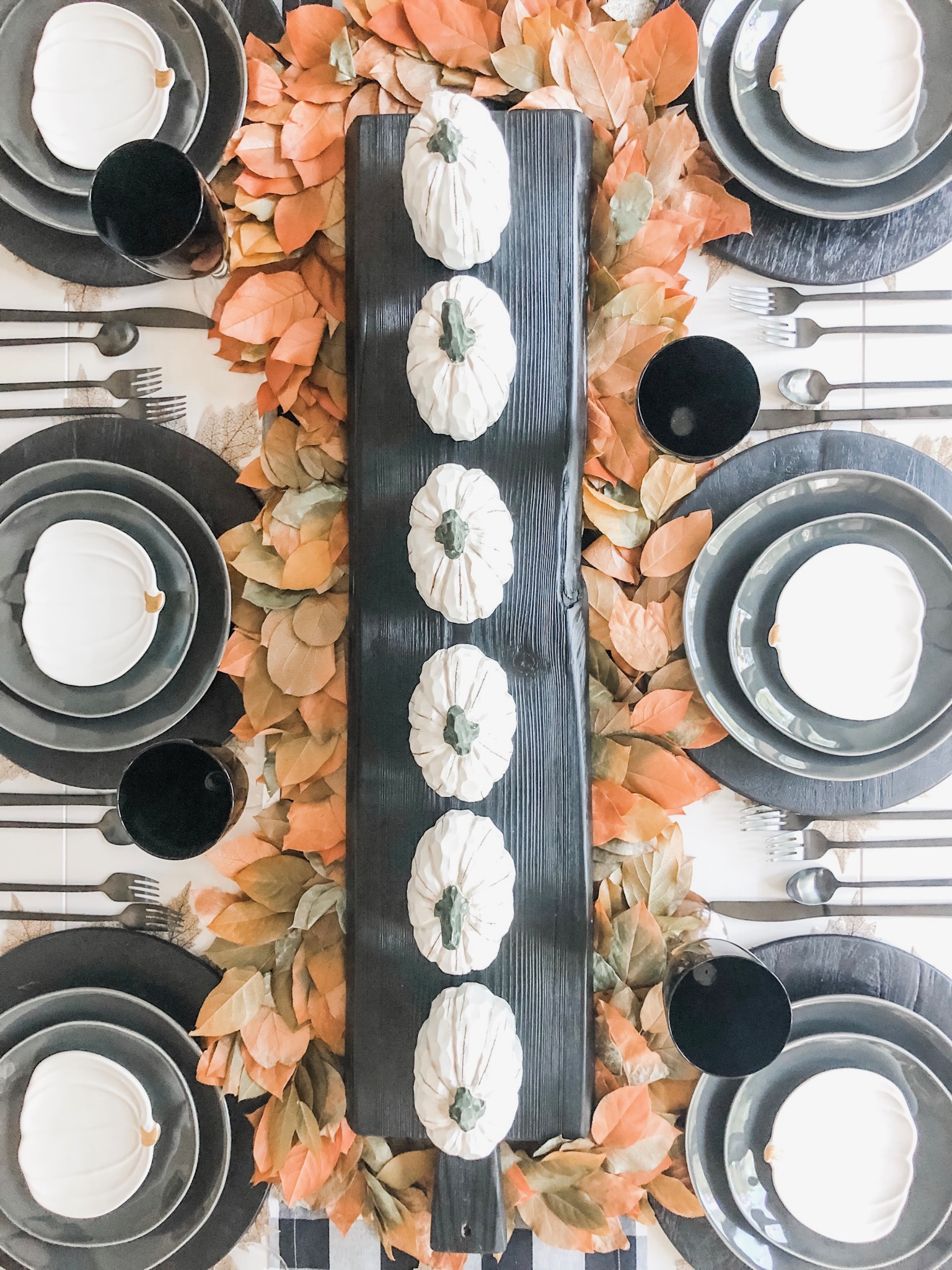 Buffalo Check Fall Table - to have + to host