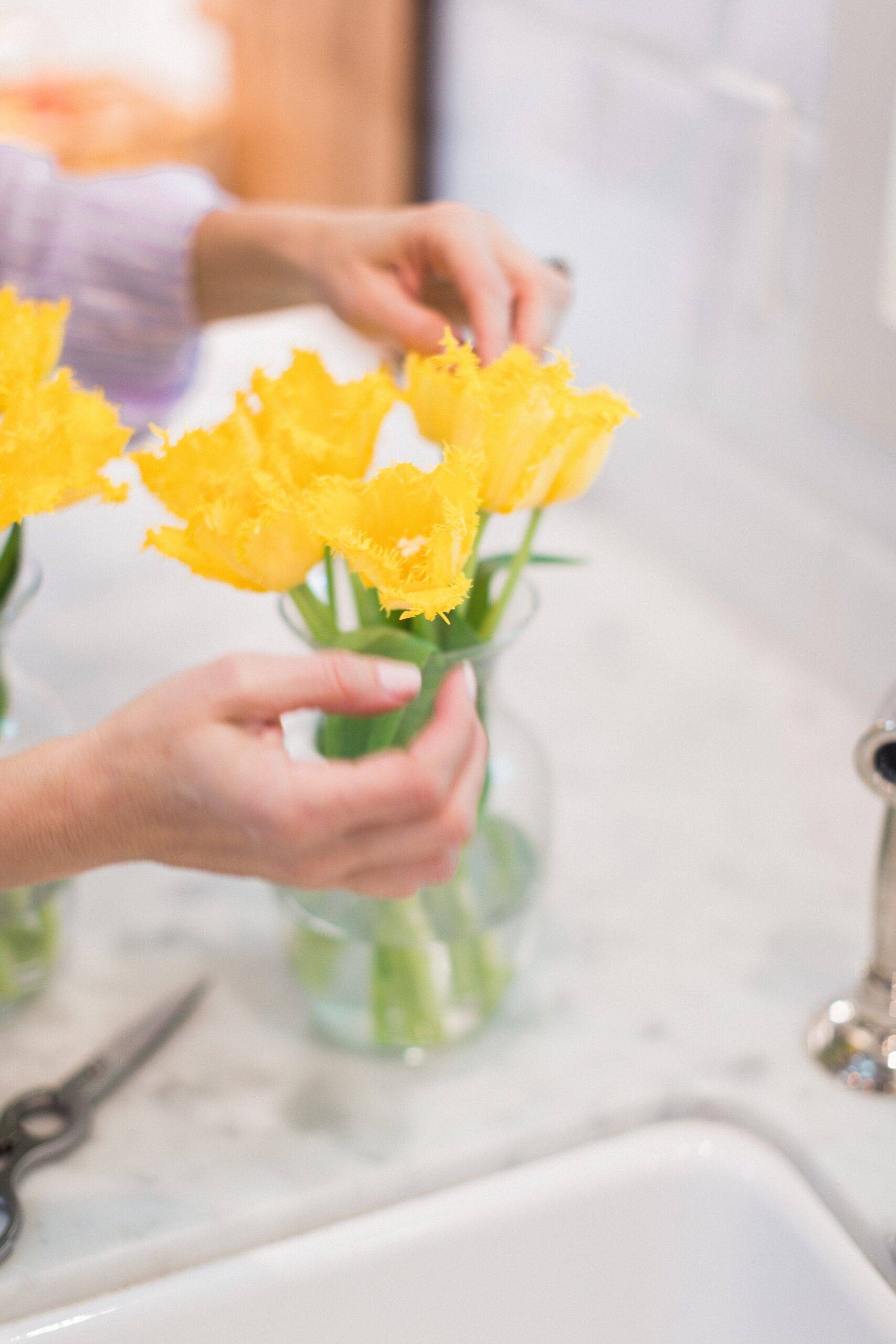 Spring Flowers: Tips for DIY Arrangements - to have + to host