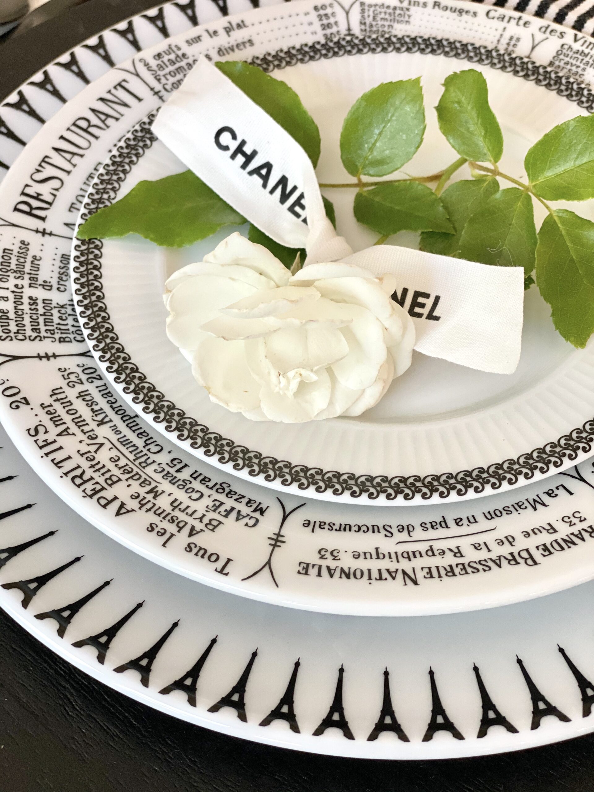 Chanel Party: Black, White and Oh So Parisian - to have + to host