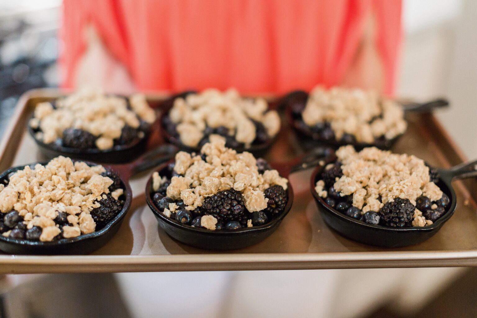 Best Summer Berry Recipes: Mini Blackberry Cobbler - to have + to host