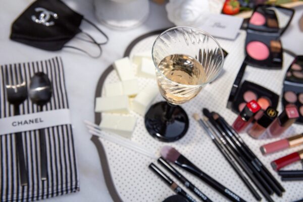 An Innovative Chanel Holiday Makeup Party - to have + to host