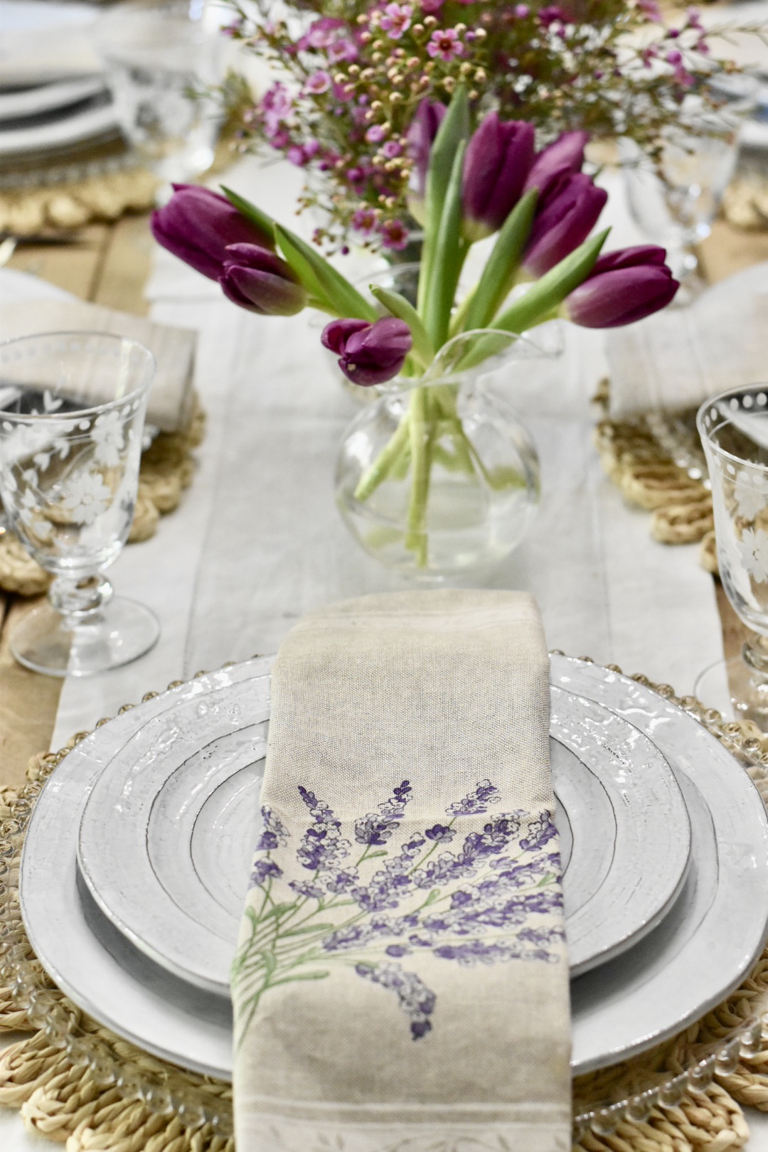 Purple Country Table: How to Use Wood Branches - to have + to host