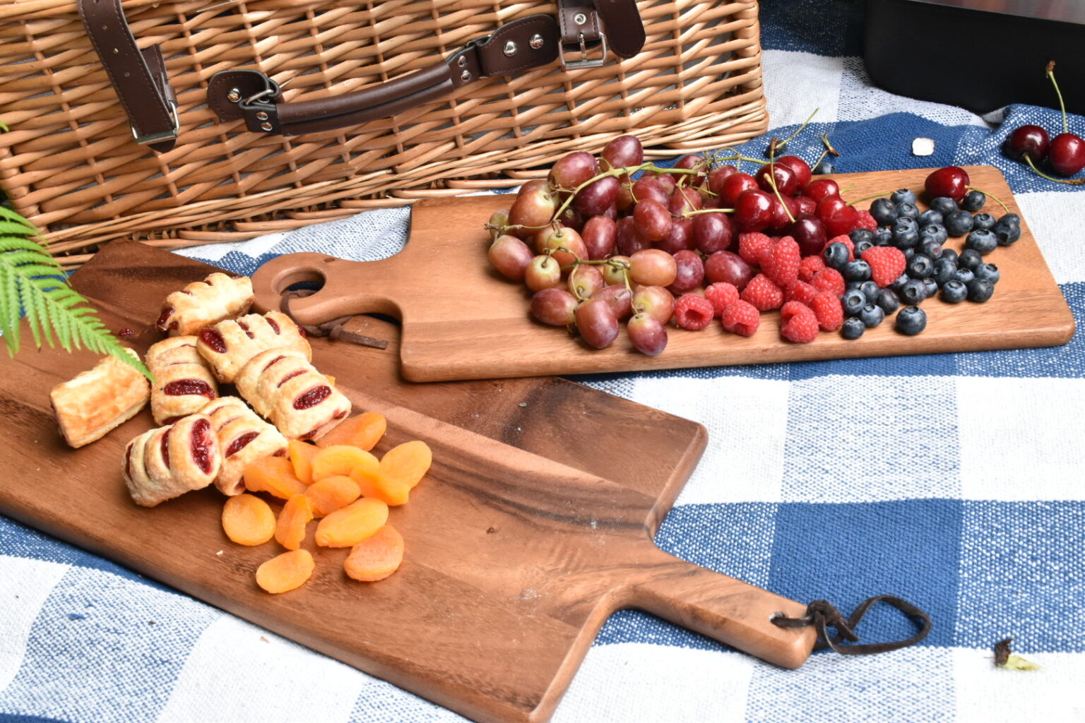 Woodland Road Trip: A Great Way to Welcome Fall - to have + to host