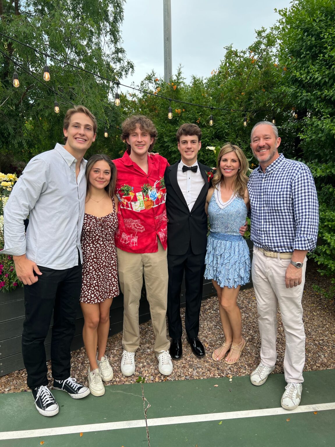 You Can Host a Successful Home Party - to have + to host