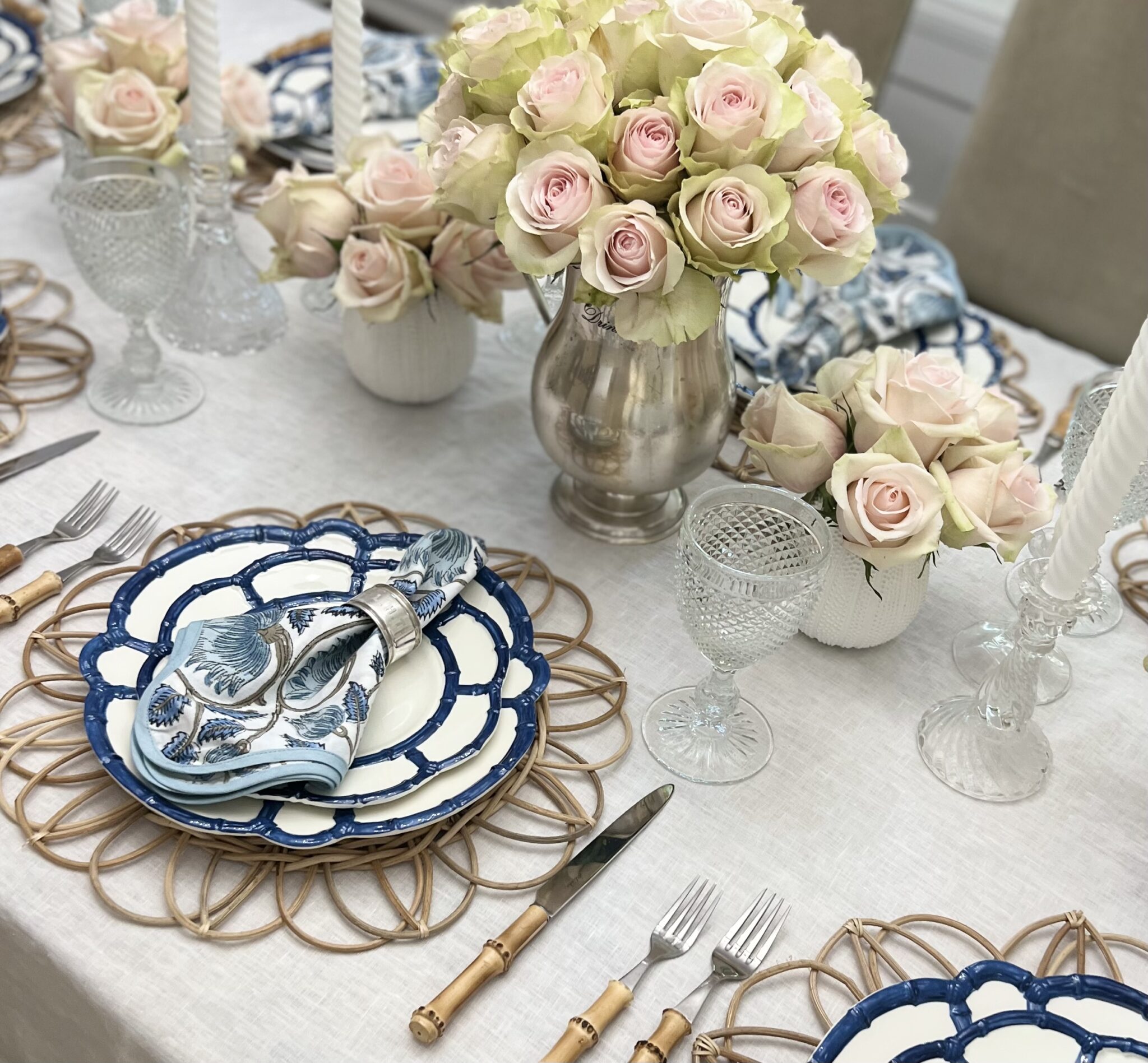 How to Set a Coastal Grandmother Table - to have + to host